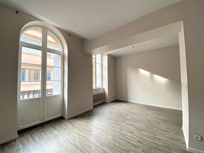 Appartement à louer - Albi, Centre-ville - 3 pièces - 2 chambres