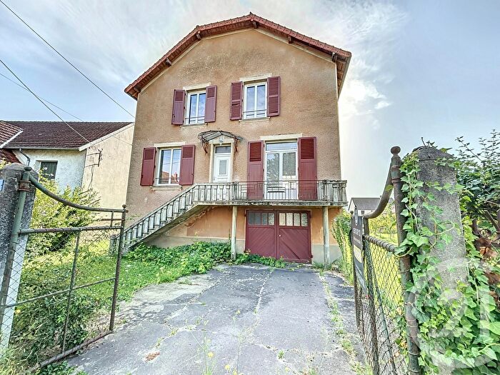 Maison à vendre - Saint-Pourçain-sur-Sioule - 4 pièces - 3 chambres