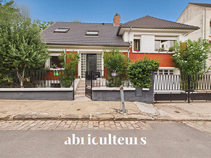 Maison 7 pièces à Châtillon, Roissys, Béranger, à vendre