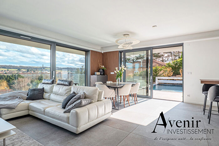 Maison à vendre - Albigny-sur-Saône - 7 pièces - 5 chambres