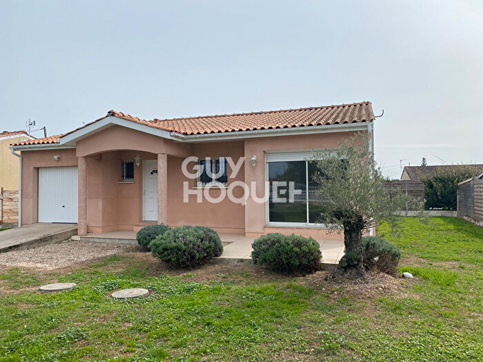 Maison à vendre - Coutras - 4 pièces - 3 chambres