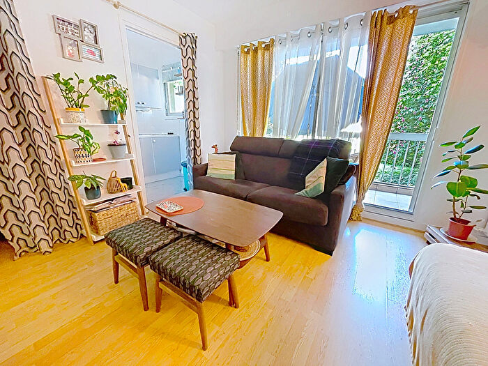 Montreuil, Solidarité, Carnot - Appartement 1 pièce à vendre