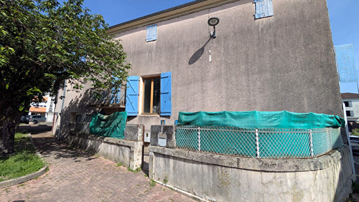Maison à vendre - Hagetmau - 5 pièces - 3 chambres