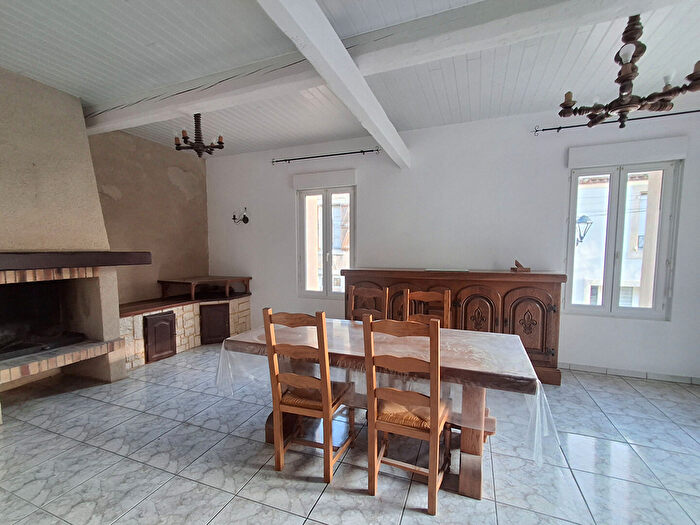 Villesèque-des-Corbières : Maison 6 pièces à vendre