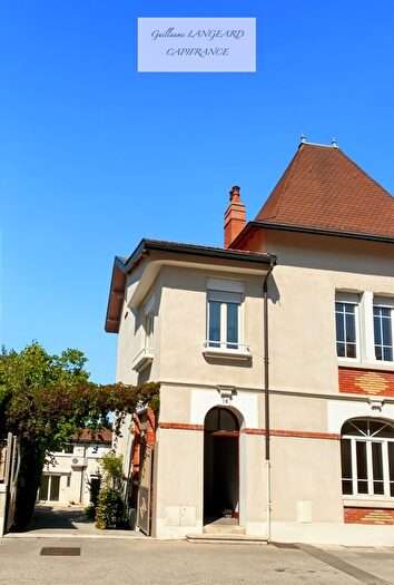 Maison 6 pièces à Oyonnax, Plaine, Forge, à vendre