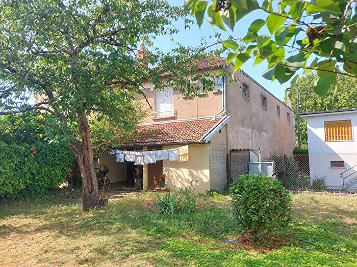 Appartement à vendre - Bourges, Aéroport, Vauvert, Pierrelay, Pissevieille - 1 pièce - 1 chambre