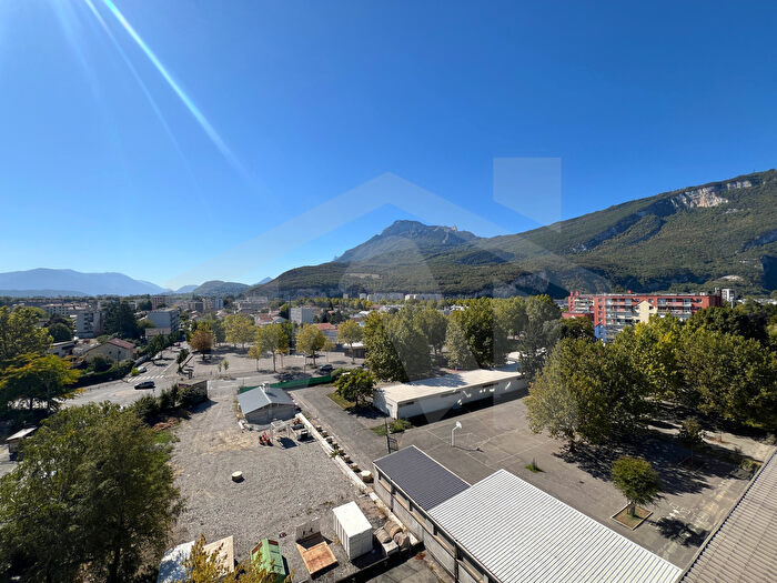 Appartement 3 pièces à vendre - Fontaine, Les Alpes, Les Buissonnées, Cachin