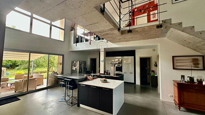 Maison à vendre - Châlonvillars - 8 pièces - 5 chambres