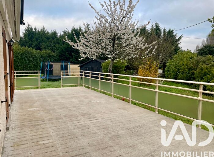 Maison à vendre - Ambarès-et-Lagrave, Centre-ville, Lagrave, Les Erables, Chêne Vert - 5 pièces - 4 chambres