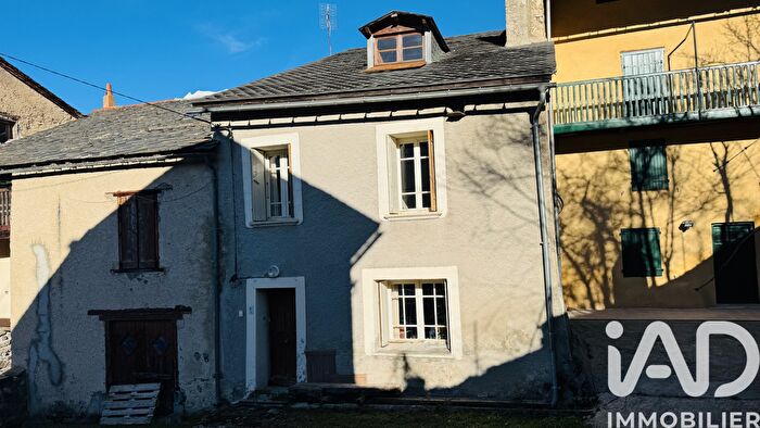 Maison à vendre - Quérigut - 4 pièces - 3 chambres