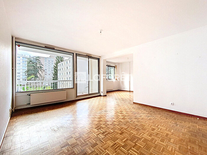 Appartement à louer - Lyon e , Ménival, Battières, La Plaine - 3 pièces - 2 chambres