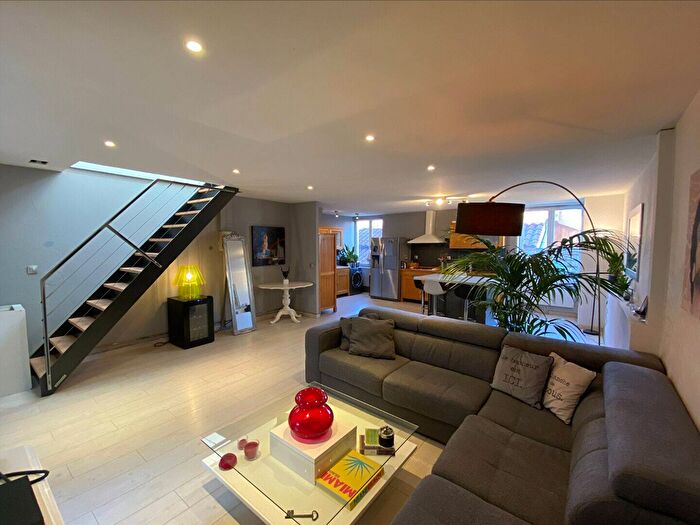 Appartement à louer - Gratte Ciel, Villeurbanne - 4 pièces - 3 chambres