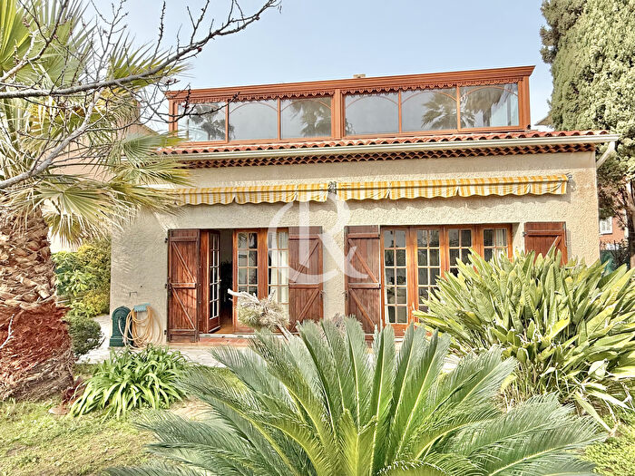 Maison à vendre - Hyères, Centre-ville - 4 pièces - 3 chambres