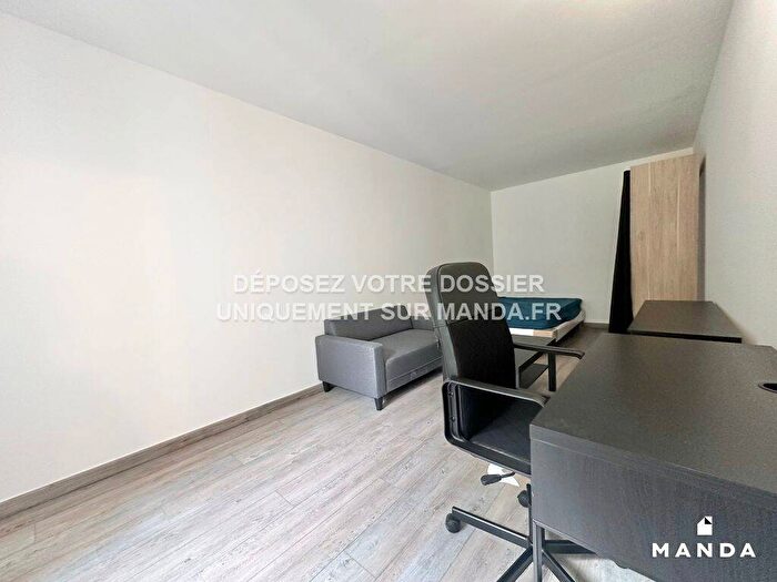 ZAC Henry IV, Mantes-la-Jolie : Appartement 5 pièces à louer