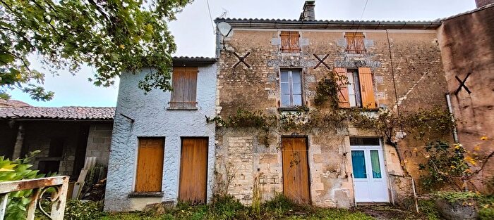 Maison à vendre - Coulonges - 7 pièces - 6 chambres