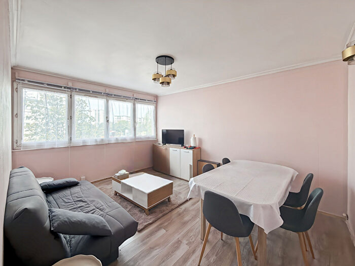 Ris-Orangis, Ferme du Temple : Appartement 2 pièces à vendre