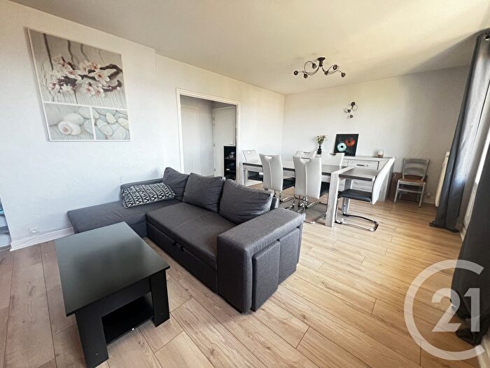 Appartement à vendre - Villefranche-sur-Saône, Centre-ville - 3 pièces - 2 chambres