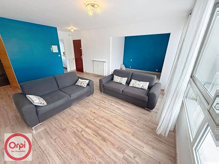 Appartement à louer - Dufau-Tourasse, Pau - 4 pièces - 2 chambres