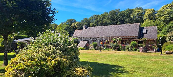 Maison 4 pièces à Landeleau, à vendre