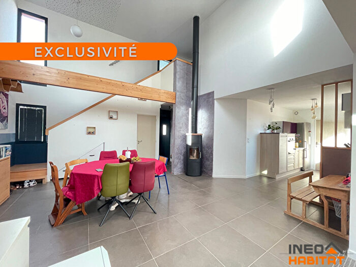 Maison 5 pièces à La Mézière, à vendre