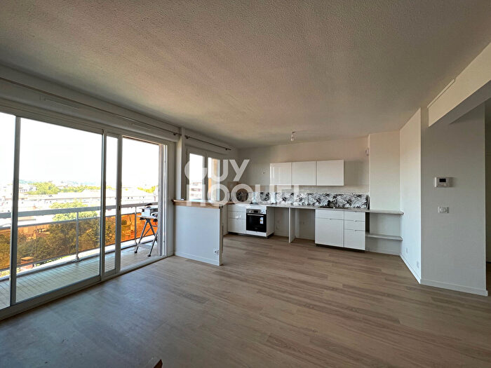 Appartement 4 pièces à Albi, Centre-ville, à louer