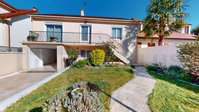 Maison 6 pièces à vendre - Les Clayes-sous-Bois, Ouest