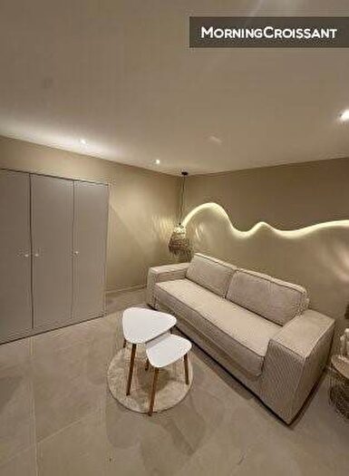 Appartement à louer - Haute Ville-Basse Ville, Chartres - 1 pièce