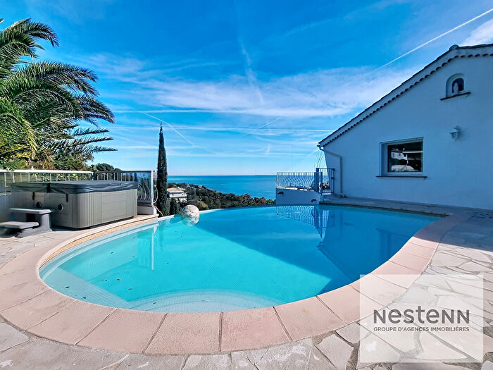 Maison à vendre - Roquebrune-sur-Argens, Val dEsquières, Port - 5 pièces - 4 chambres