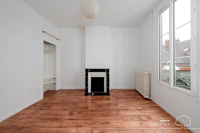 Appartement à vendre - Vichy, Champ Capelet - 3 pièces - 1 chambre