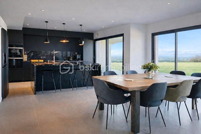 Maison à vendre - Morlaàs - 7 pièces - 4 chambres