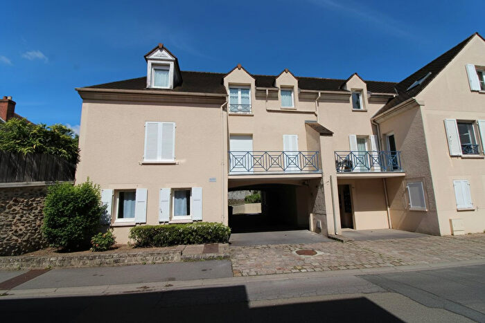 Appartement 2 pièces à Le Mesnil-Saint-Denis, à vendre