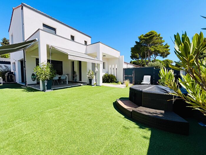 Maison à vendre - Sérignan - 4 pièces - 3 chambres