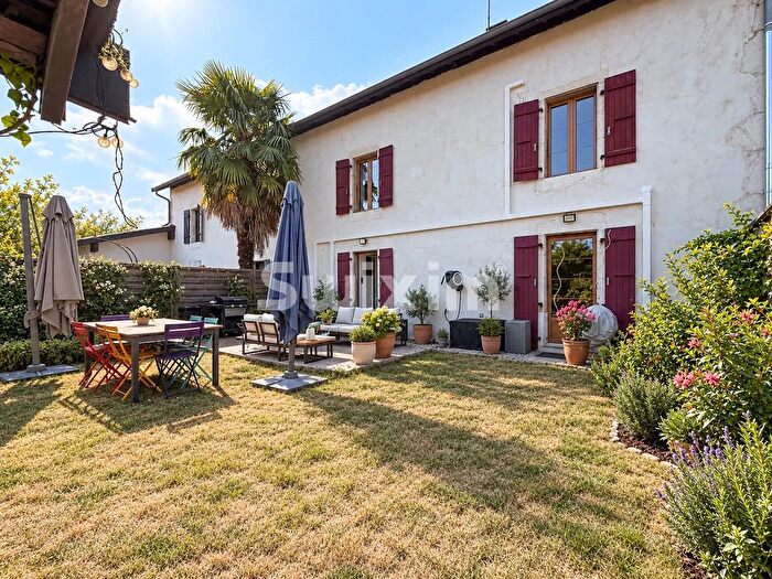 Maison 5 pièces à vendre à Grilly