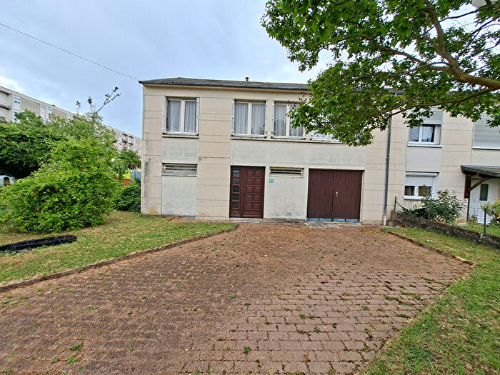 Maison 3 pièces à Châtellerault, Ozon, à vendre