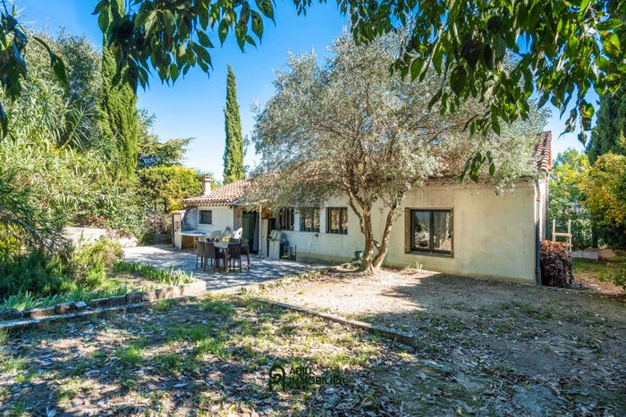 Uzès : Maison 4 pièces à vendre