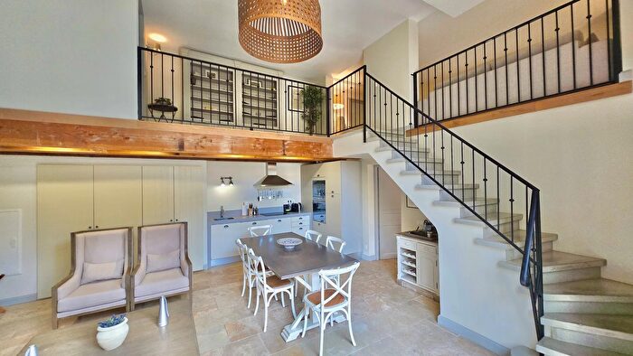 Maison à vendre - Quarante - 5 pièces - 3 chambres