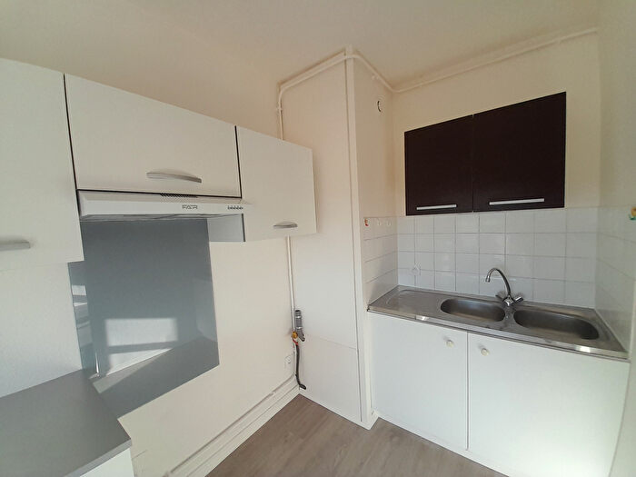 Appartement à louer - Aurillac, Volontaires, Jordanne, Montade - 1 pièce - 1 chambre