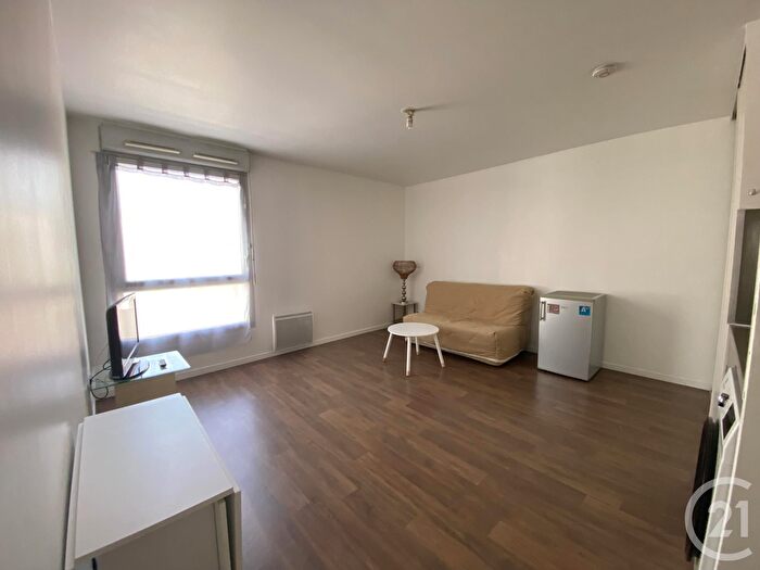 Rosny-sous-Bois, Centre Commercial - Appartement 1 pièce à louer