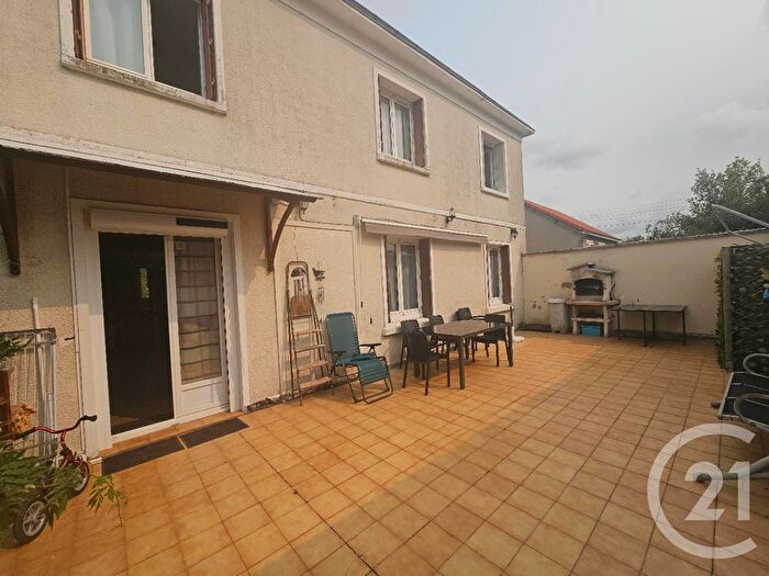Maison à vendre - Châtellerault, Ozon - 5 pièces - 4 chambres