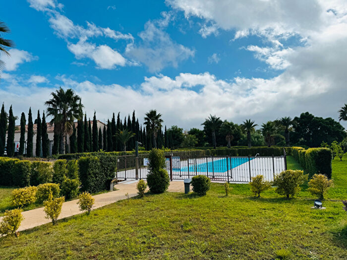 Appartement à vendre - Bormes-les-Mimosas, Centre-ville, Le Pin - 2 pièces - 1 chambre