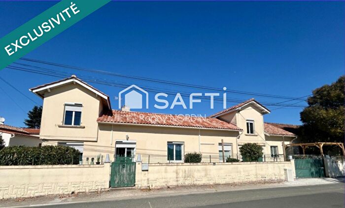 Maison à vendre - Vélines - 6 pièces - 4 chambres