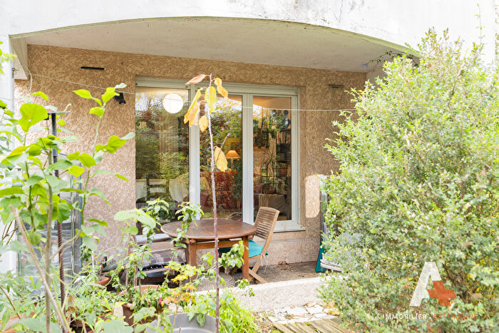 Appartement à vendre - Marseille e , Saint-Tronc - 2 pièces - 1 chambre