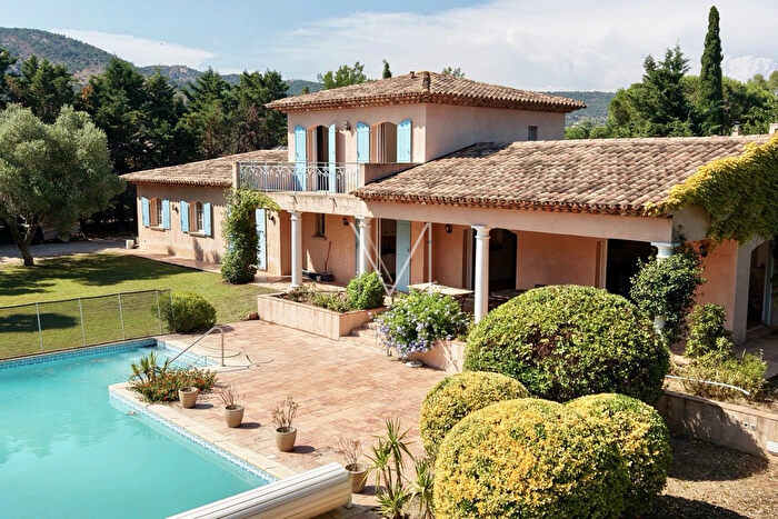 Le Plan-de-la-Tour - Maison 7 pièces à vendre