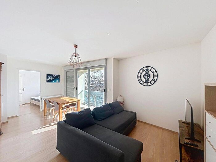 Appartement à louer - Cernay Jamin-Jean Jaurès-Epinettes, Reims - 2 pièces - 1 chambre