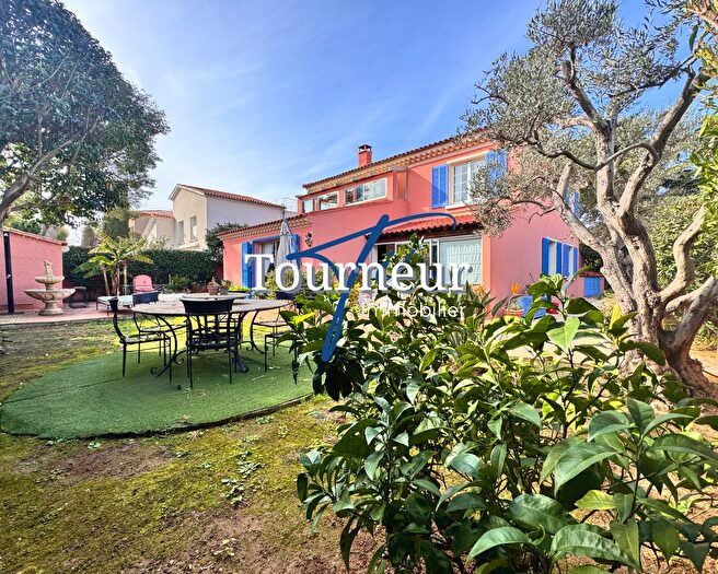 Maison à vendre - Sanary-sur-Mer, Portissol, La Gorguette - 6 pièces - 4 chambres