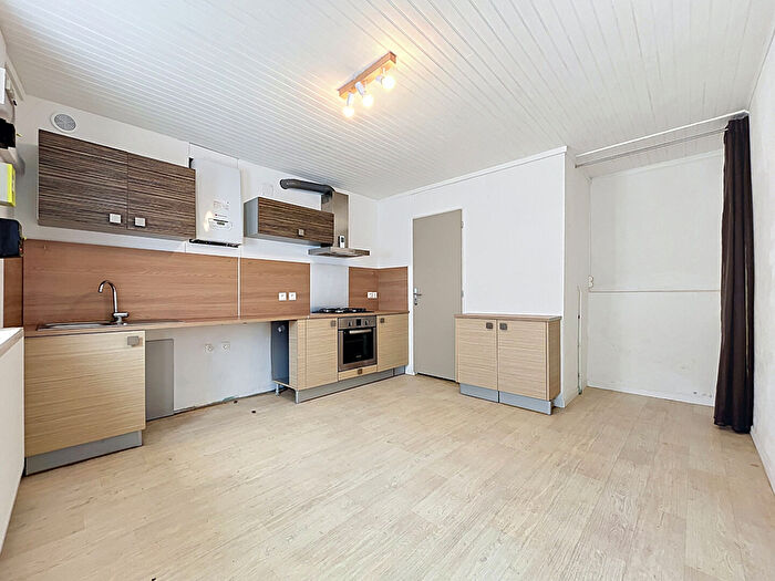 Maison 3 pièces à louer à Vic-le-Comte