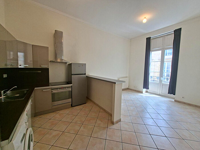 Appartement 3 pièces à louer à Bordeaux, Saint-Seurin