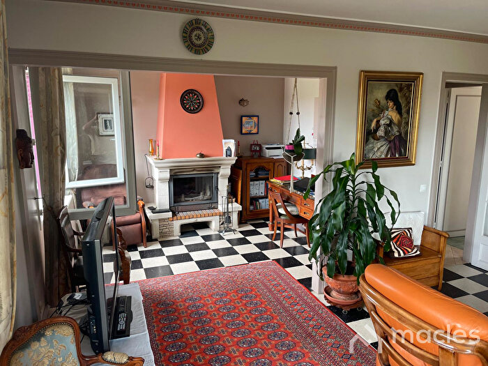 Maison à vendre - Louvres - 5 pièces - 3 chambres