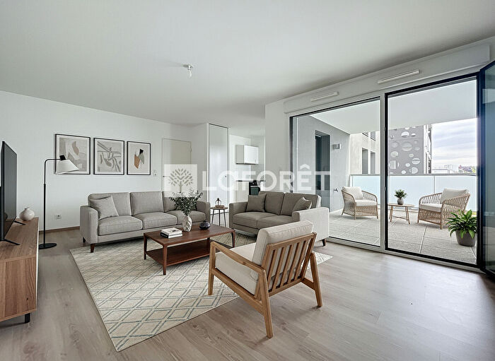 Appartement à vendre - Quartiers Nord-Est, Jeanne dArc - 3 pièces - 2 chambres