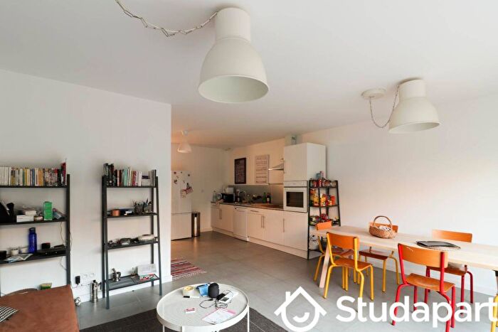 Appartement à louer - La Fauvette, Talence - 1 pièce - 1 chambre